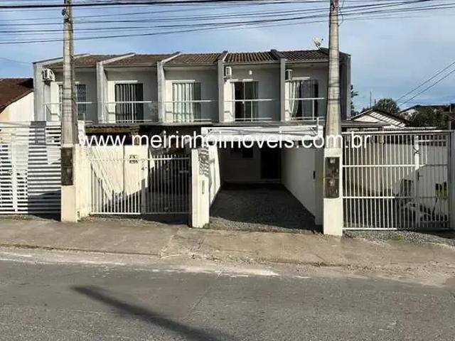 Casa / Sobrado para Locação em Joinville/SC Nova Brasília 2 Quartos