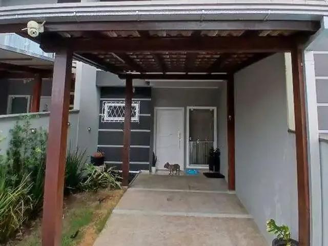 Casa / Sobrado para Locação em Joinville/SC Nova Brasília 2 Quartos