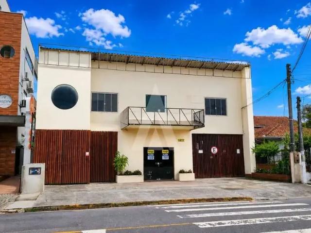 Casa / Sobrado para Locação em Joinville/SC Saguaçu 5 Quartos
