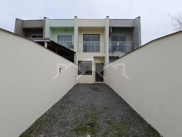 Casa / Sobrado para Locação em Joinville/SC Paranaguamirim 2 Quartos