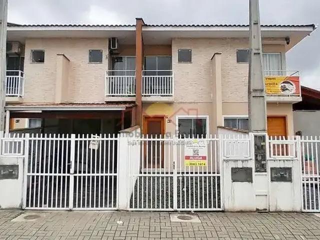 Casa / Sobrado para Locação em Joinville/SC Petrópolis 2 Quartos