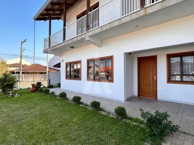 Casa / Sobrado para Locação em Joinville/SC Petrópolis 3 Quartos