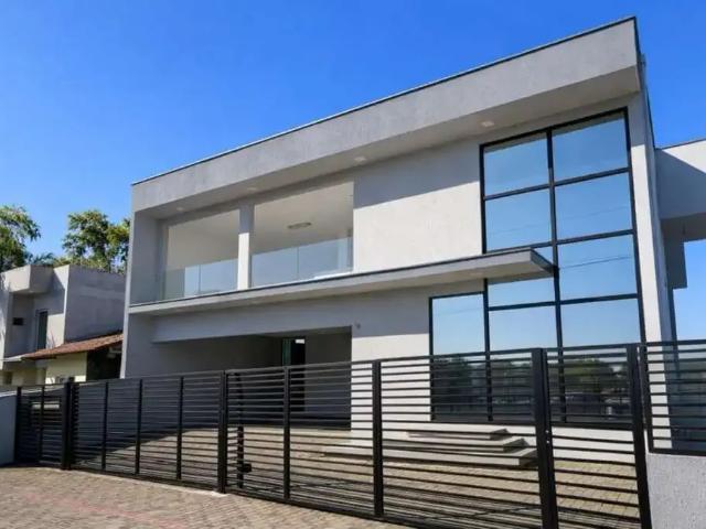 Casa / Sobrado para Locação em Joinville/SC Vila Nova 3 Quartos