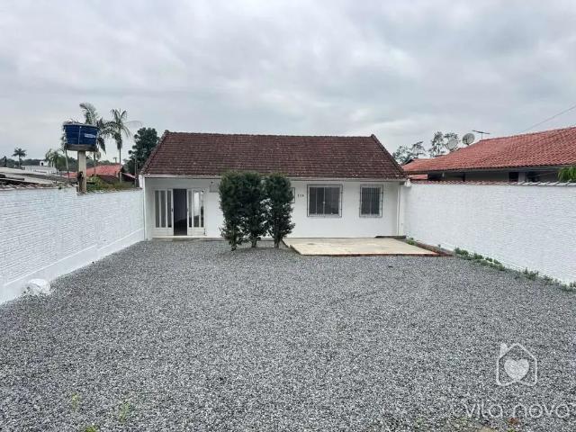 Casa / Sobrado para Locação em Joinville/SC Vila Nova 3 Quartos