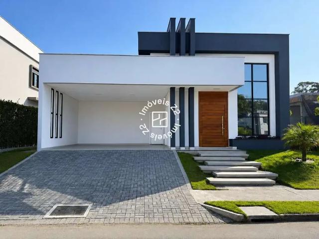 Casa / Sobrado para Locação em Joinville/SC Vila Nova 3 Quartos