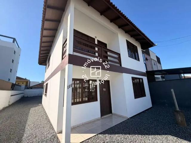 Casa / Sobrado para Locação em Joinville/SC Vila Nova 6 Quartos
