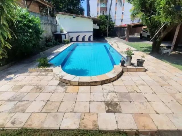 Casa / Sobrado para Locação em Jaboatão dos Guararapes/PE Candeias 6 Quartos