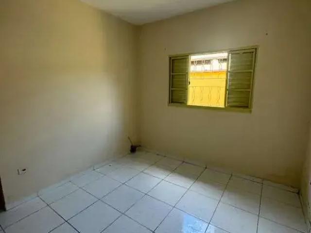 Casa / Sobrado para Locação em Jacareí/SP Bandeira Branca 2 Quartos