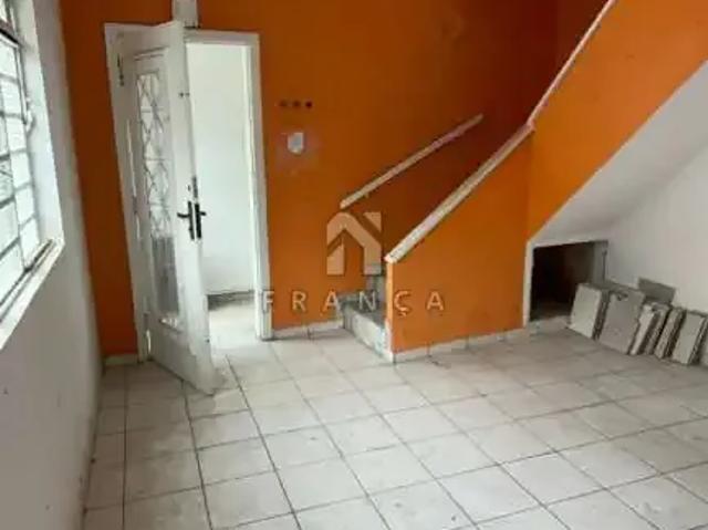 Casa / Sobrado para Locação em Jacareí/SP Centro 2 Quartos