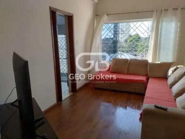 Casa / Sobrado para Locação em Jacareí/SP Centro 2 Quartos