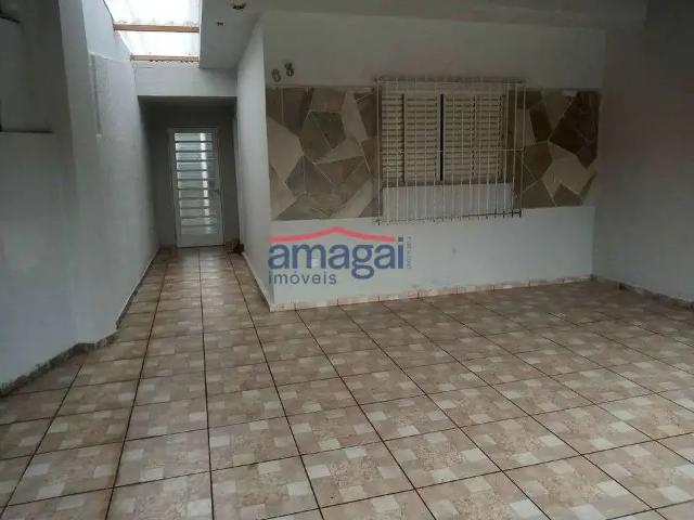 Casa / Sobrado para Locação em Jacareí/SP Centro 2 Quartos