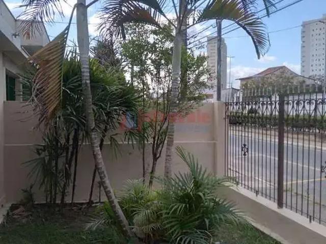 Casa / Sobrado para Locação em Jacareí/SP Centro 3 Quartos