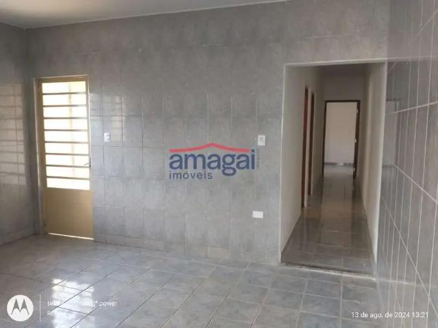 Casa / Sobrado para Locação em Jacareí/SP Cidade Jardim 2 Quartos