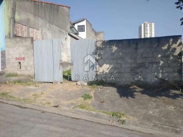 Casa / Sobrado para Locação em Jacareí/SP Jardim Dora 1 Quartos