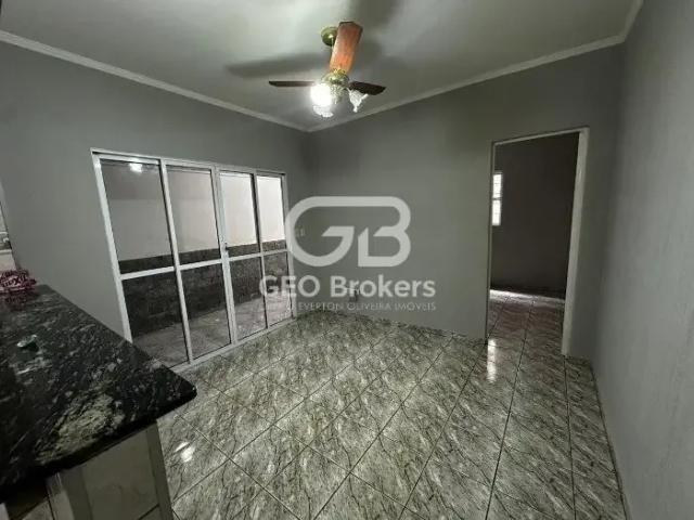 Casa / Sobrado para Locação em Jacareí/SP Jardim Novo Amanhecer 2 Quartos