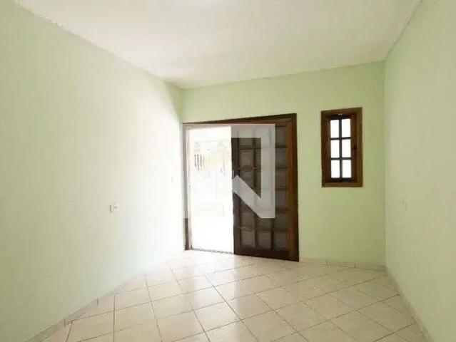 Casa / Sobrado para Locação em Jacareí/SP Jardim Santa Maria 4 Quartos