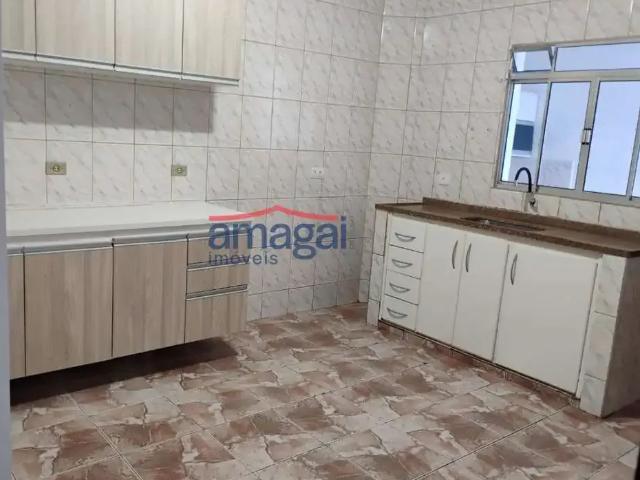 Casa / Sobrado para Locação em Jacareí/SP Jardim Santa Maria 3 Quartos