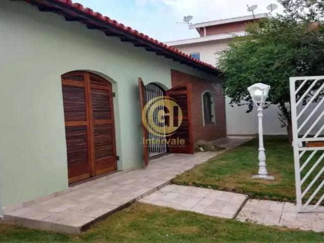 Casa / Sobrado para Locação em Jacareí/SP Jardim Santa Maria 3 Quartos