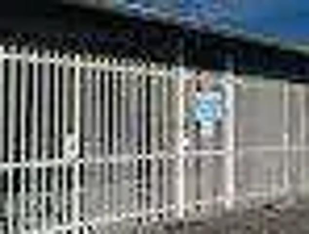 Casa / Sobrado para Locação em Jacareí/SP Jardim Santa Maria 3 Quartos