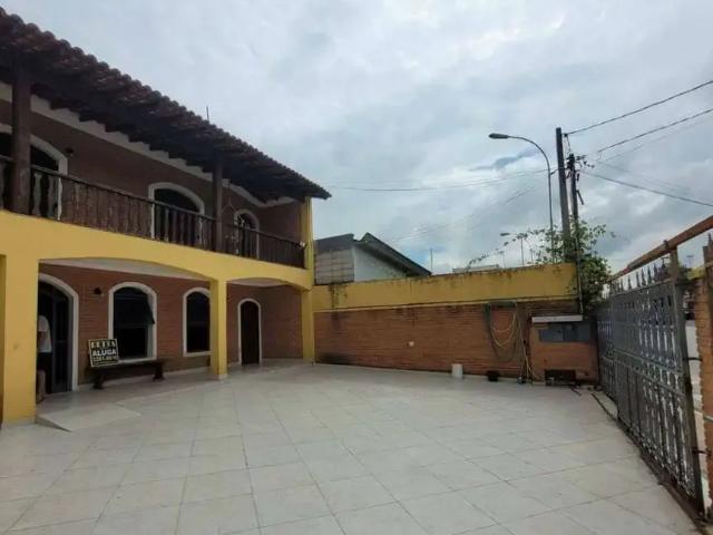 Casa / Sobrado para Locação em Jacareí/SP Jardim Santa Maria 3 Quartos