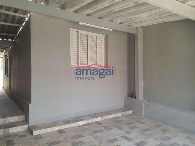 Casa / Sobrado para Locação em Jacareí/SP Parque Santo Antônio 3 Quartos