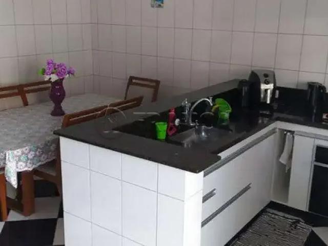 Casa / Sobrado para Locação em Jacareí/SP Parque Santo Antônio 3 Quartos