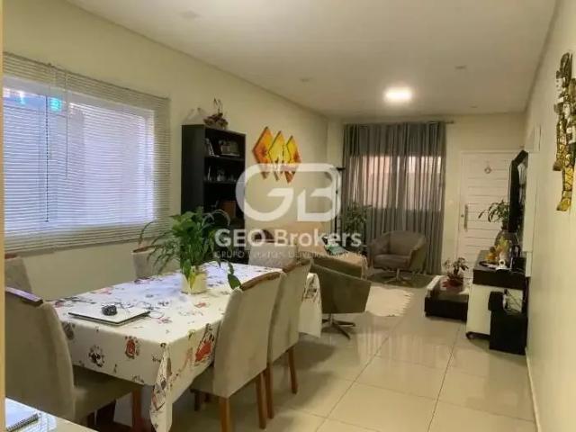 Casa / Sobrado para Locação em Jacareí/SP Vila Machado 3 Quartos