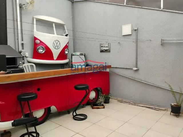 Casa / Sobrado para Locação em Jacareí/SP Vila Machado 3 Quartos