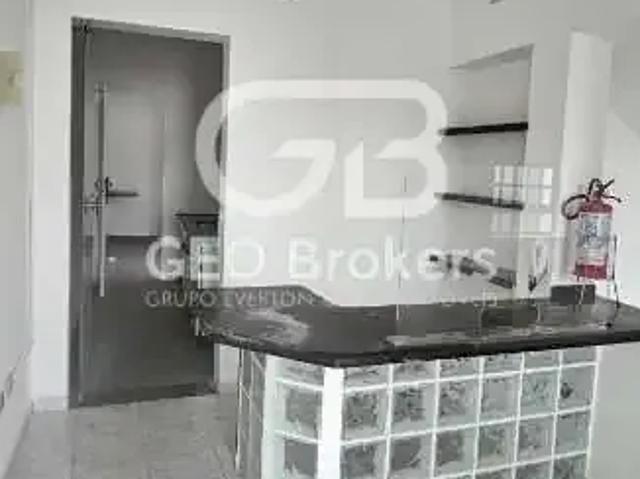 Casa / Sobrado para Locação em Jacareí/SP Vila Pinheiro