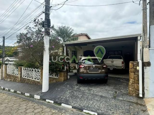 Casa / Sobrado para Locação em Jacareí/SP Vila Zezé 4 Quartos