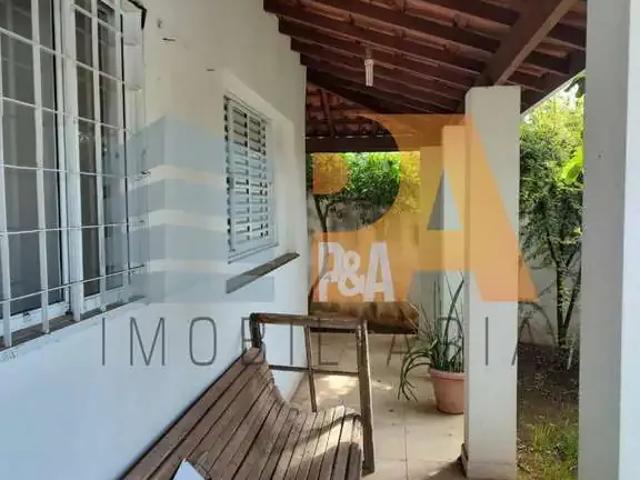 Casa / Sobrado para Locação em Jaguariúna/SP Centro 2 Quartos