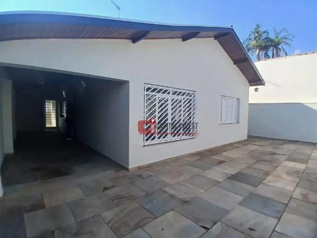 Casa / Sobrado para Locação em Jaguariúna/SP Jardim São João 2 Quartos