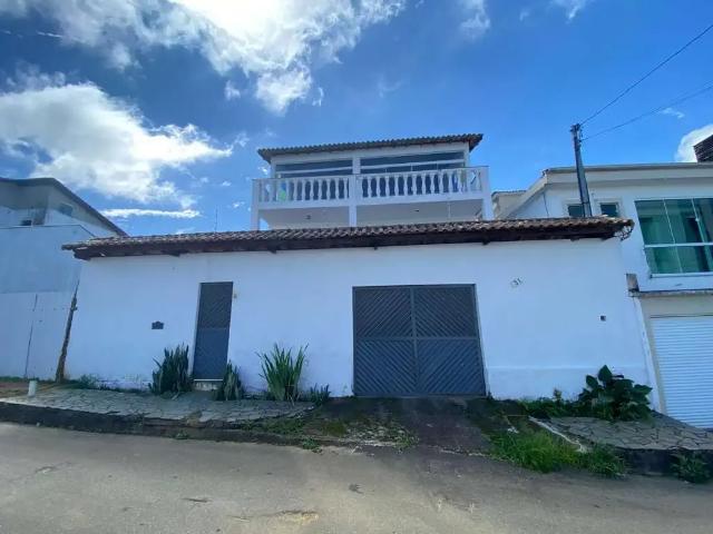 Casa / Sobrado para Locação em Juiz de Fora/MG Aeroporto 4 Quartos