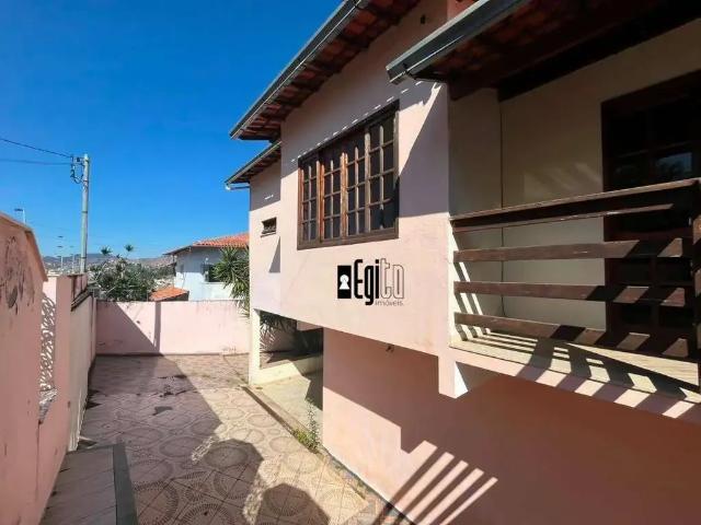 Casa / Sobrado para Locação em Juiz de Fora/MG Bom Clima 3 Quartos