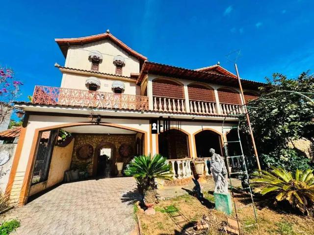 Casa / Sobrado para Locação em Juiz de Fora/MG Bandeirantes 11 Quartos