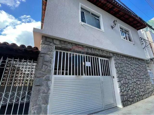 Casa / Sobrado para Locação em Juiz de Fora/MG Jardim Glória 4 Quartos