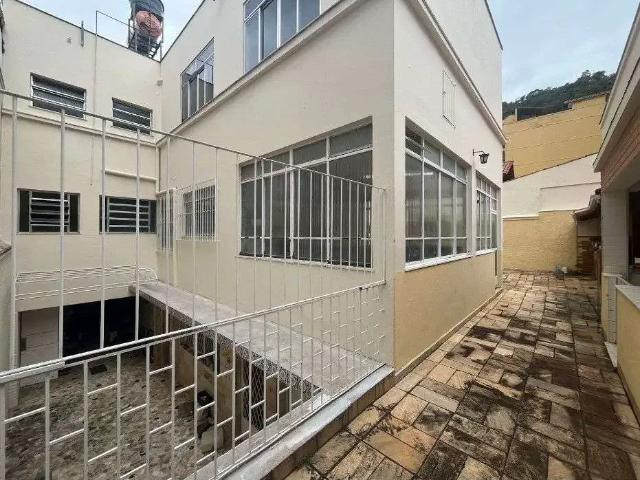 Casa / Sobrado para Locação em Juiz de Fora/MG Jardim Glória 3 Quartos