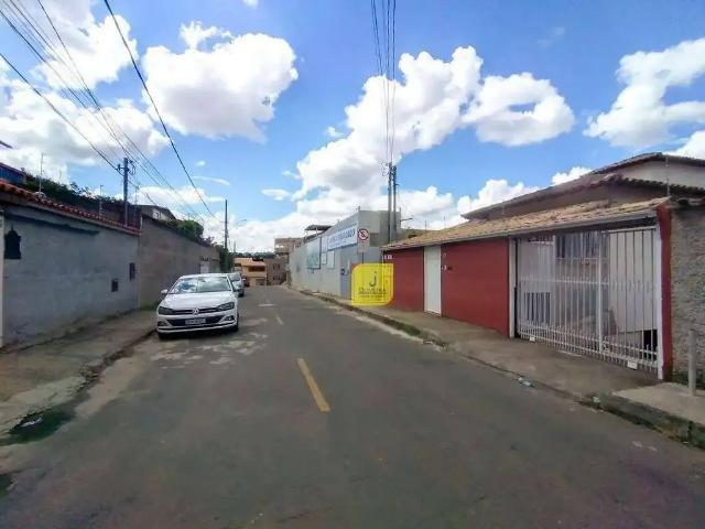 Casa / Sobrado para Locação em Juiz de Fora/MG São Pedro 1 Quartos