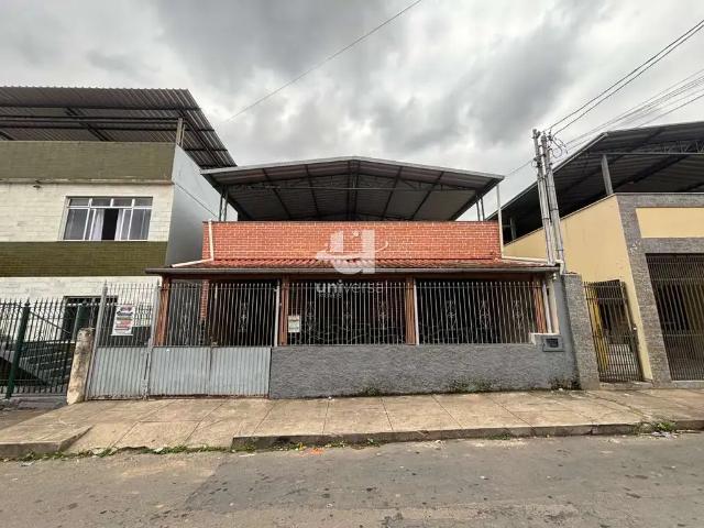 Casa / Sobrado para Locação em Juiz de Fora/MG Santa Cândida 3 Quartos