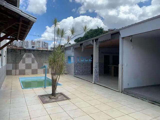 Casa / Sobrado para Locação em Juiz de Fora/MG Parque Guarua 4 Quartos