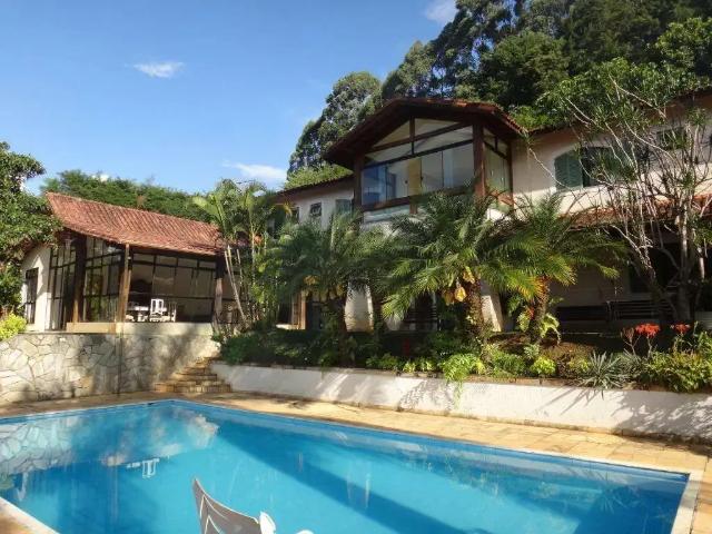 Casa / Sobrado para Locação em Juiz de Fora/MG Vina Del Mar 5 Quartos
