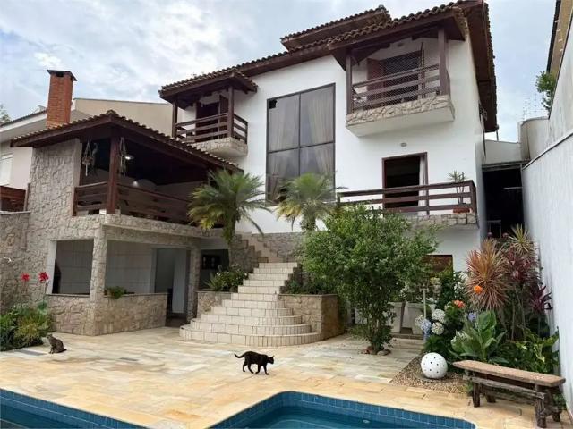 Casa / Sobrado para Locação em Jundiaí/SP Jardim das Samambaias 4 Quartos
