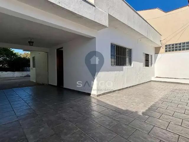Casa / Sobrado para Locação em Jundiaí/SP Jardim do Lago 2 Quartos
