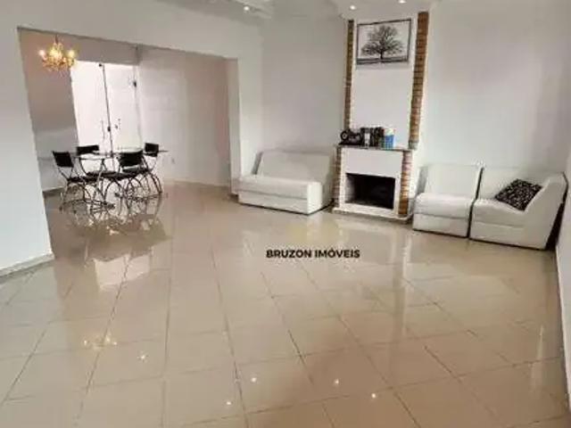 Casa / Sobrado para Locação em Jundiaí/SP Jardim do Lago 3 Quartos