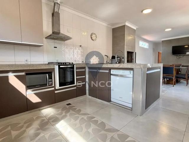 Casa / Sobrado para Locação em Jundiaí/SP Jardim Messina 6 Quartos