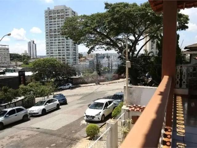 Casa / Sobrado para Locação em Jundiaí/SP Jardim Paulista I 5 Quartos