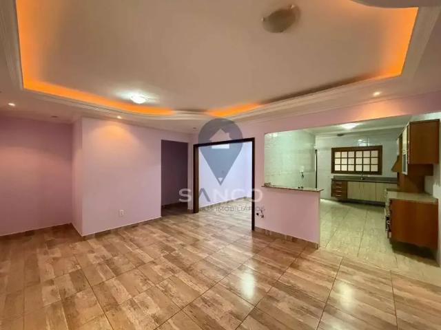 Casa / Sobrado para Locação em Jundiaí/SP Jardim São Vicente 3 Quartos