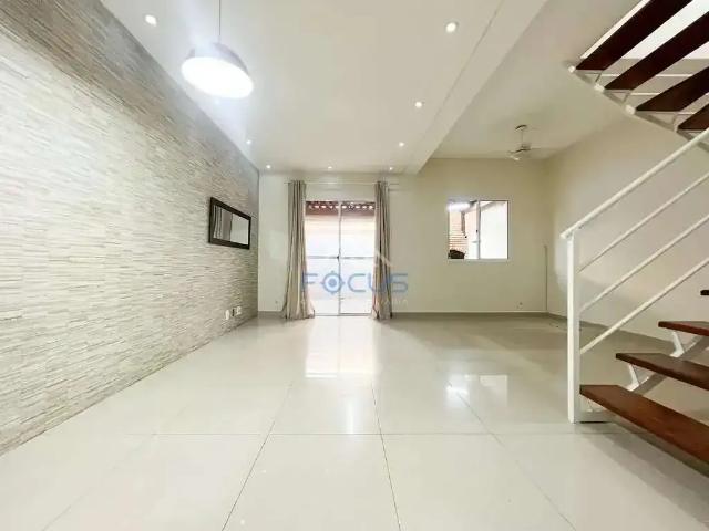 Casa / Sobrado para Locação em Jundiaí/SP Jardim Shangai 3 Quartos
