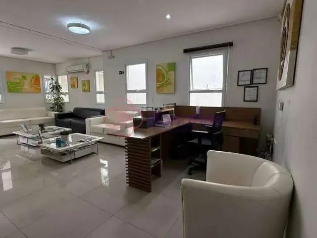 Casa / Sobrado para Locação em Jundiaí/SP Vila Guarani 6 Quartos