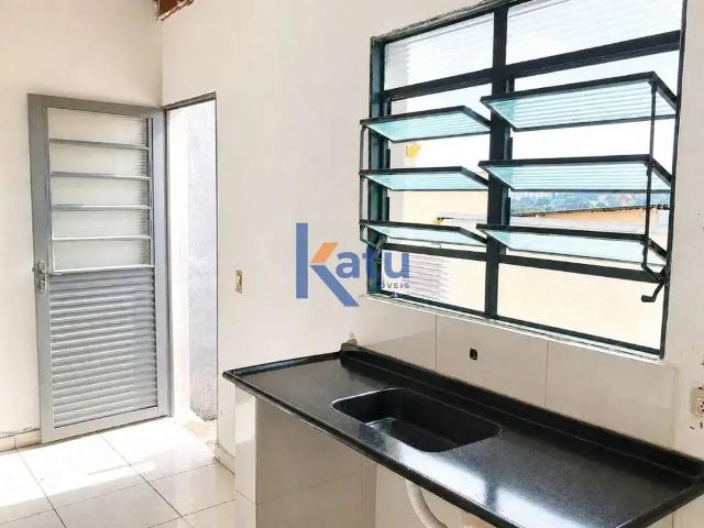 Casa / Sobrado para Locação em Jundiaí/SP Vila M Genoveva 1 Quartos